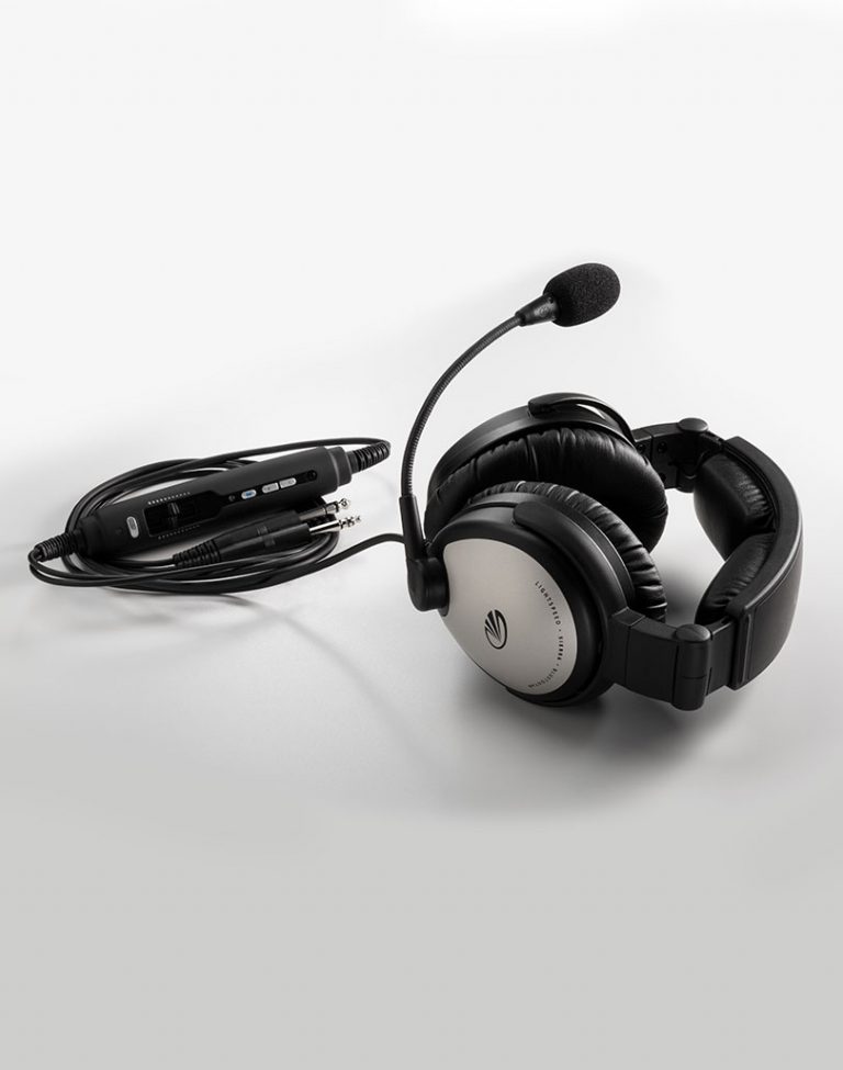 Sierra® ANR Headset - Lightspeed Aviation