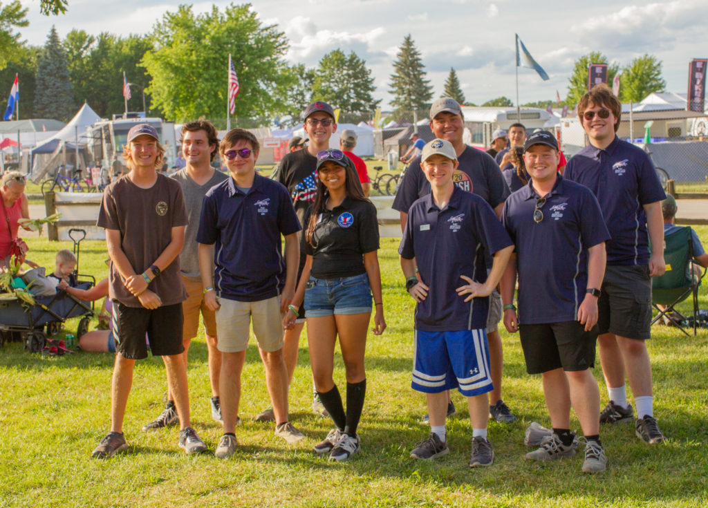 EAA Ray Aviation Scholarship program reaches 300 pilots - Lightspeed ...