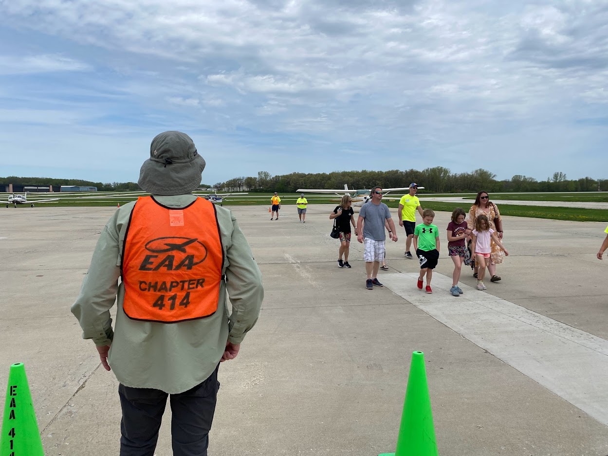 EAA Young Eagles Program Encourages Kids to Soar - Lightspeed Aviation