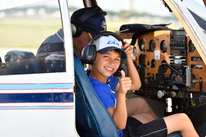 EAA Young Eagles Program Encourages Kids to Soar - Lightspeed Aviation